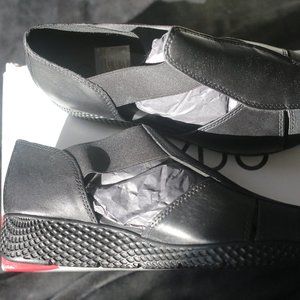 saydo | Shoes | Nwt Cut Out Genuine Leather Slip On Black Shoes | Poshmark